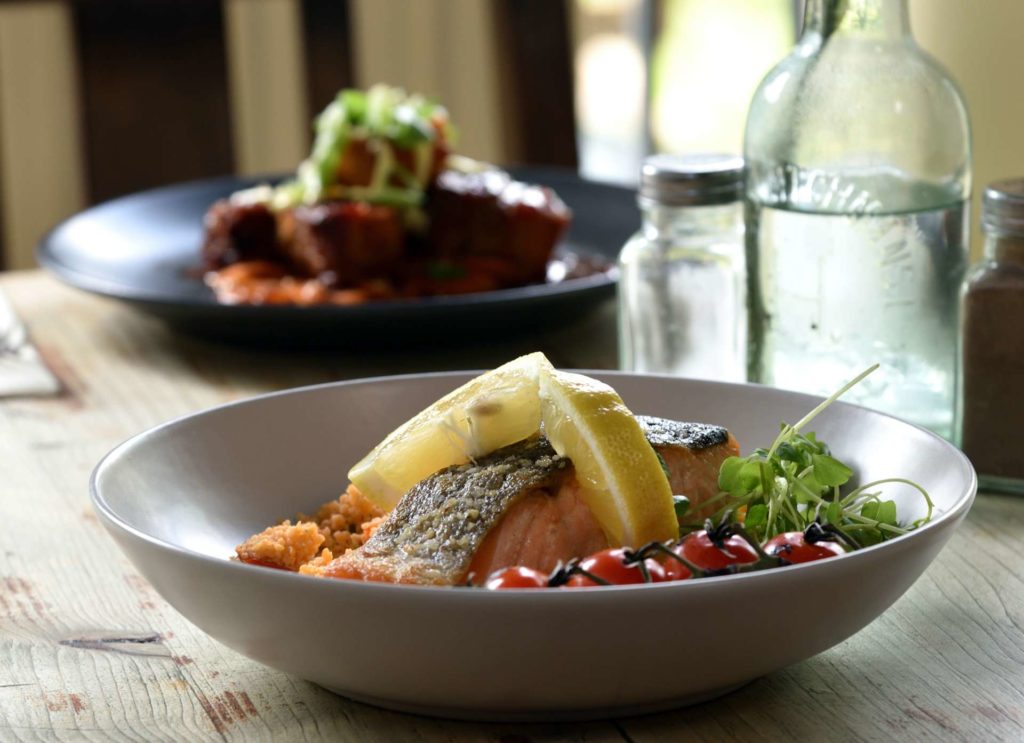 'Attractive Riverside Pub' latest review - Water Rat